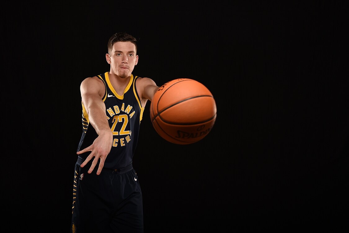 TJ Leaf Shows Off Nike Uniform in Rookie Photo Shoot Photo Gallery ...