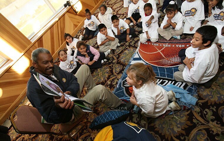 Pacers Celebrate "Read Across America" Day | Indiana Pacers