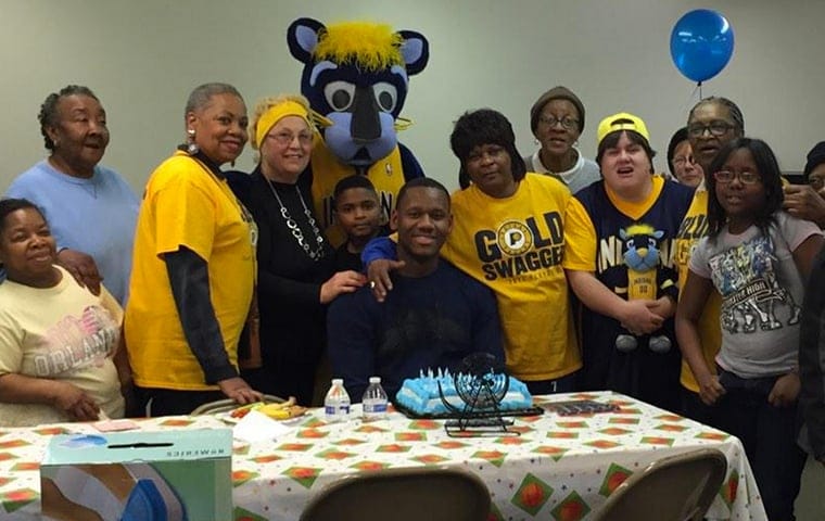 Lavoy Allen Hosts Bingo Night | NBA.com