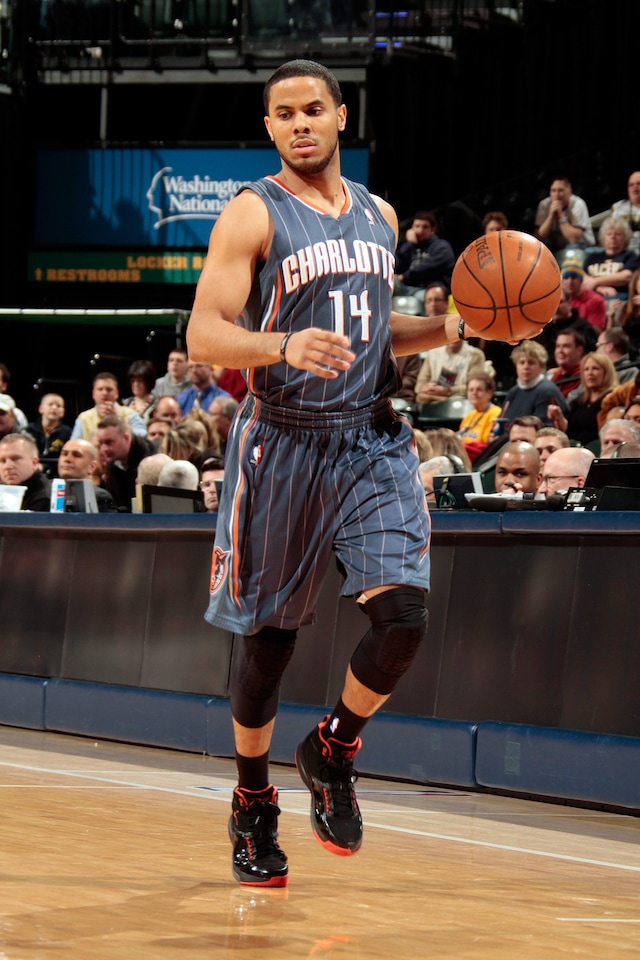 D.J. Augustin Photo Gallery | NBA.com