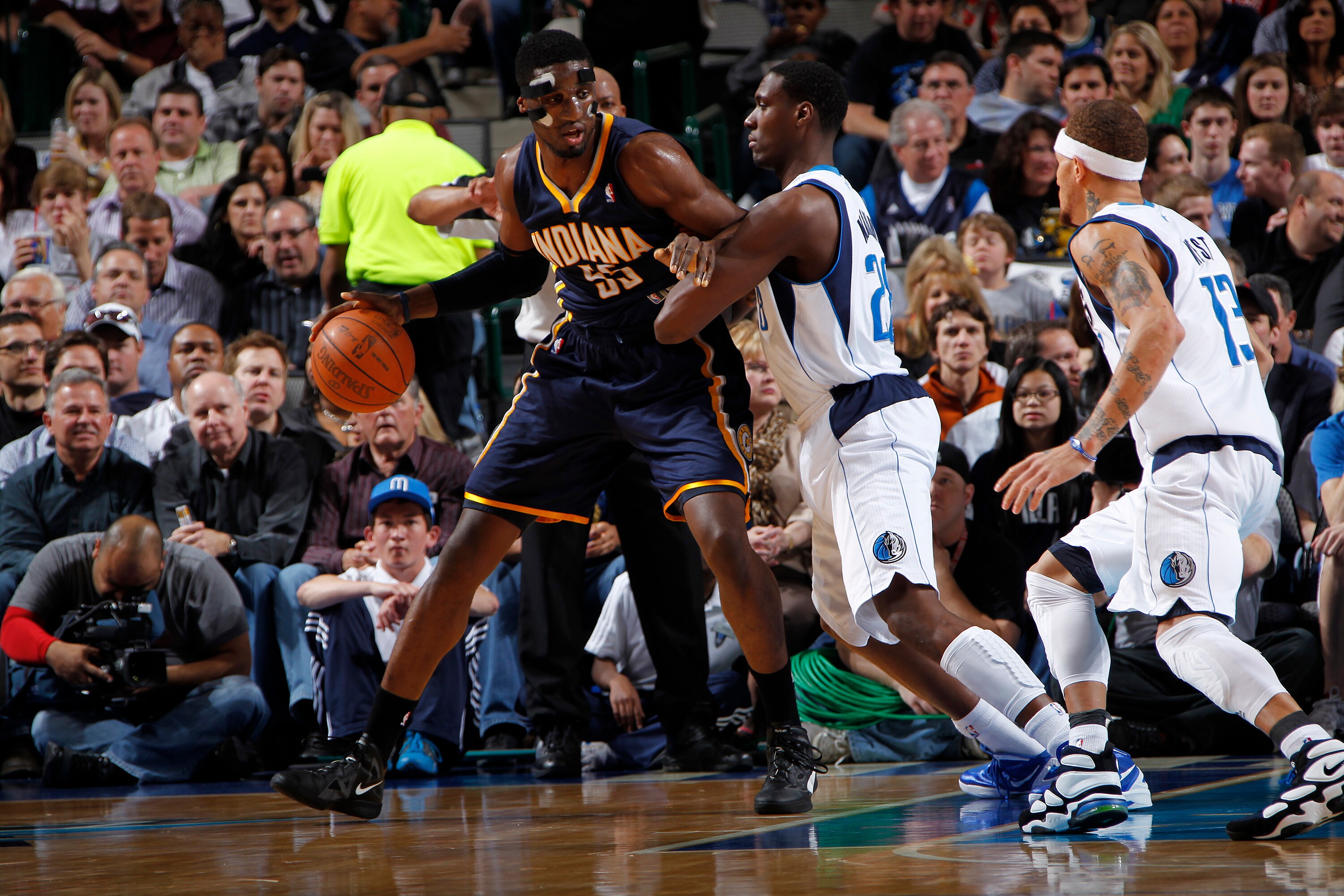 Ian Mahinmi Photo Gallery | Indiana Pacers