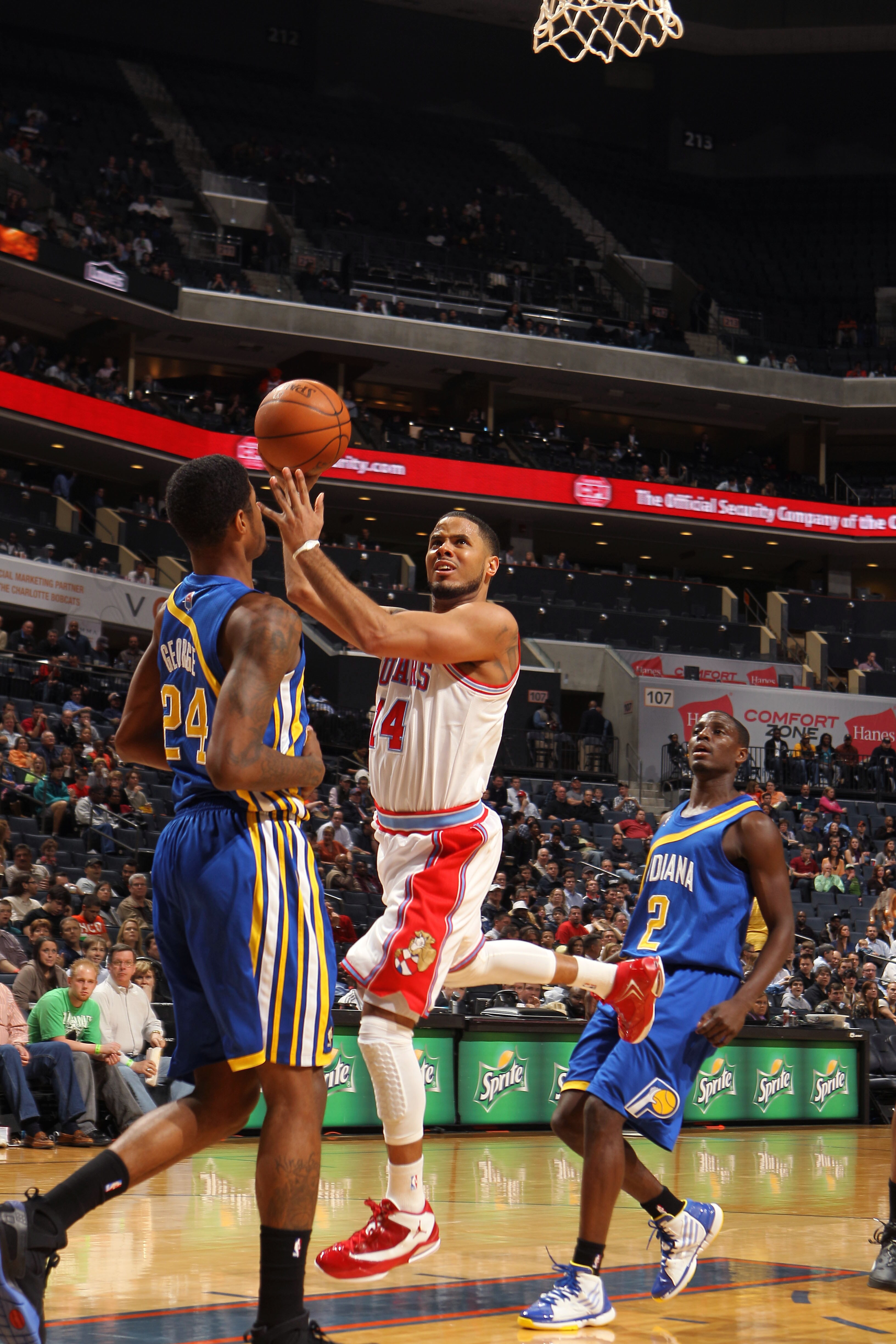 D.J. Augustin Photo Gallery | NBA.com