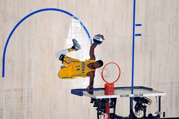 2012 Dunk Contest Photo Gallery | NBA.com