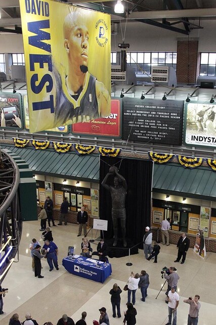 Larry Bird Statue | Indiana Pacers