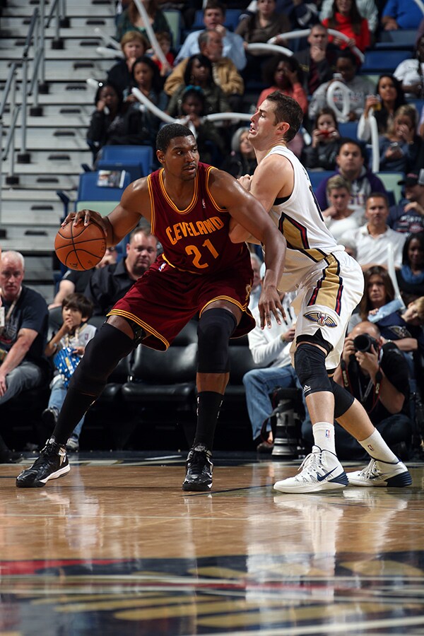 Uniforme Do Cavs Andrew Bynum