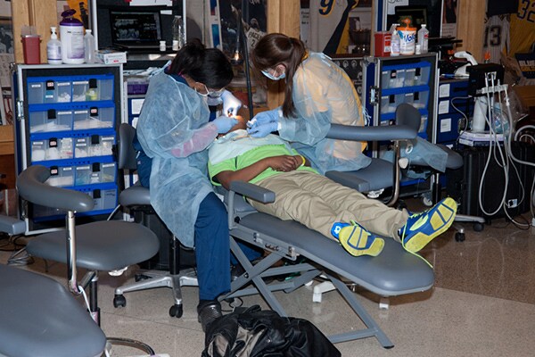 Pacers, Fever Team Up with TeamSmile Photo Gallery | NBA.com