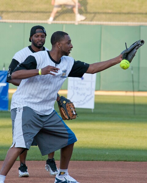Caroline Symmes Memorial Celebrity Softball Challenge hosted by Roy ...