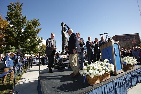 Larry Bird Statue | Indiana Pacers