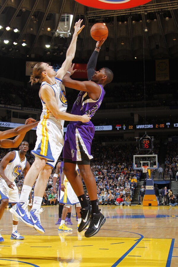 Louis Amundson Photo Gallery | NBA.com