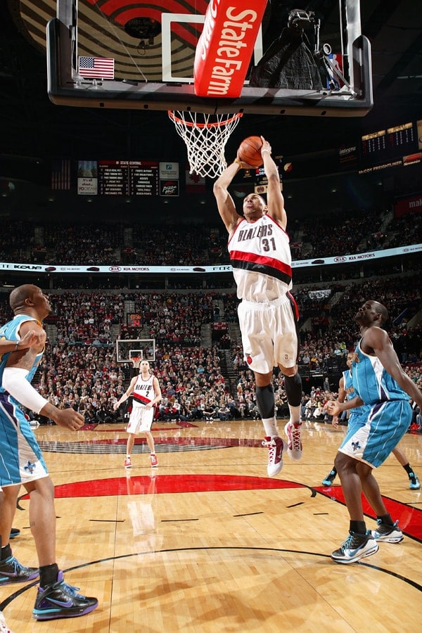 Jeff Pendergraph Photo Gallery | NBA.com