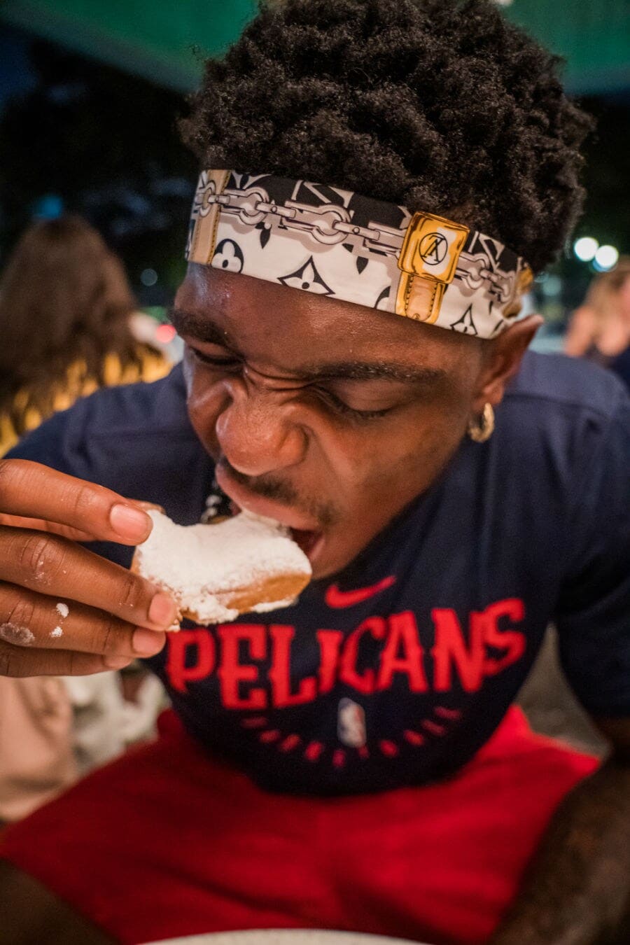 Pelicans Zylan Cheatham eats his way through NOLA Photo Gallery | NBA.com