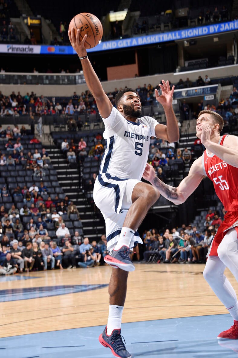 Meet the Pelicans: Andrew Harrison Photo Gallery | NBA.com