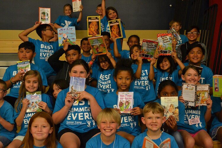 Coach Gentry Visits Summer Reading Rally | New Orleans Pelicans