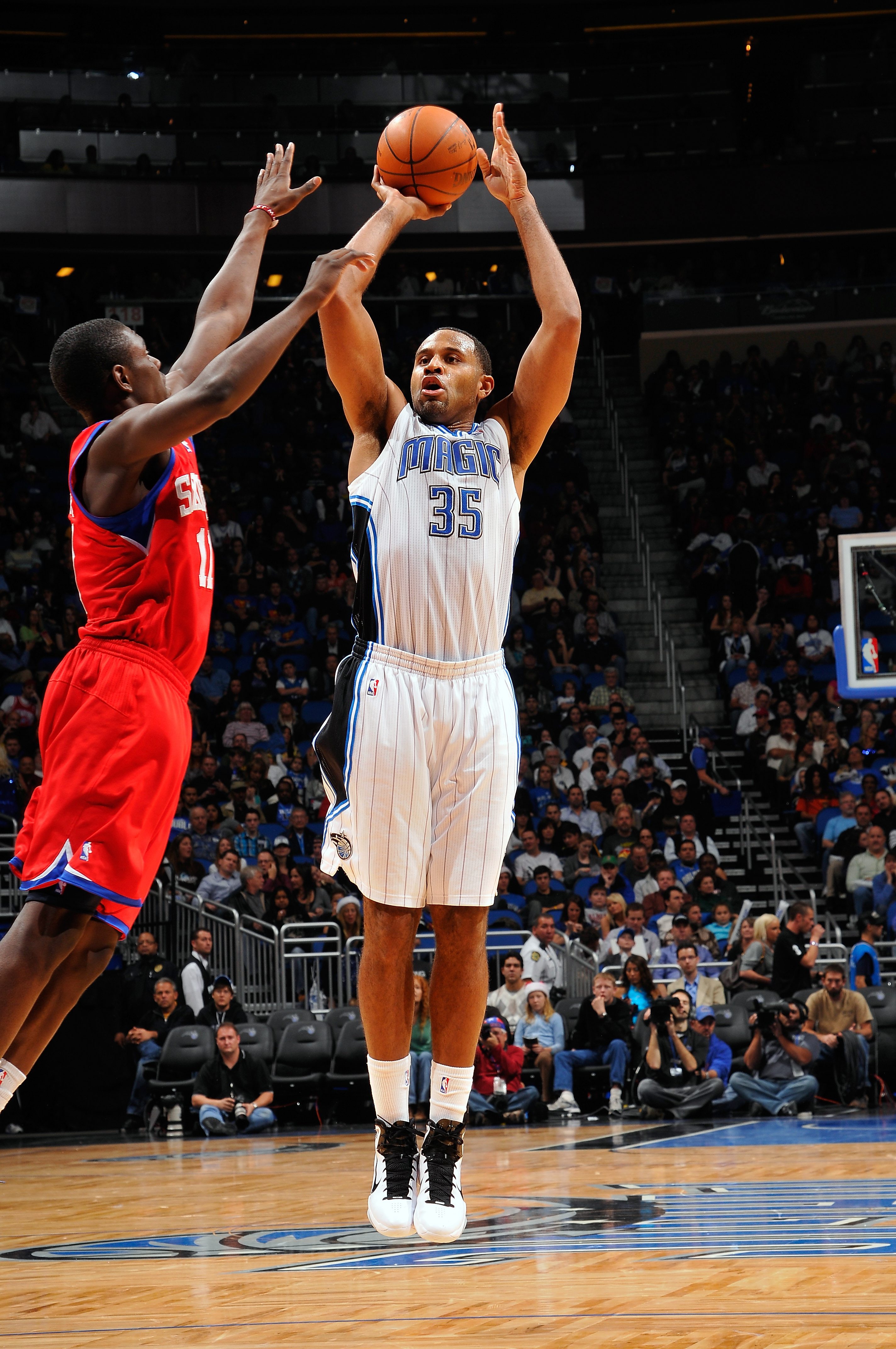 Pistons Asst. Coach Malik Allen Photo Gallery | NBA.com
