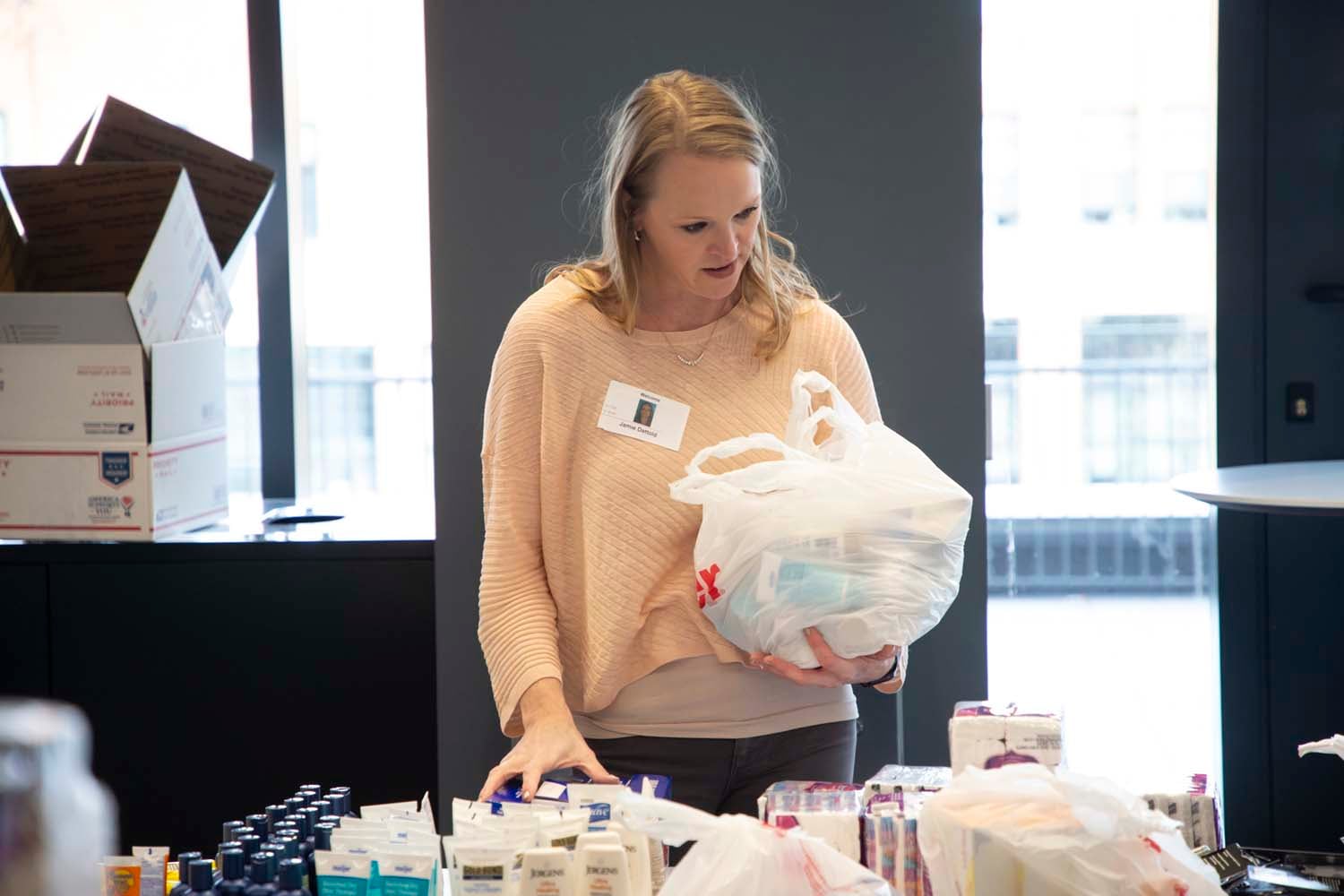 Operation Care Package Photo Gallery | NBA.com