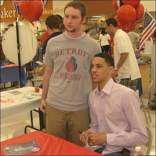 Austin Daye at Meijer, June 27 Photo Gallery | NBA.com