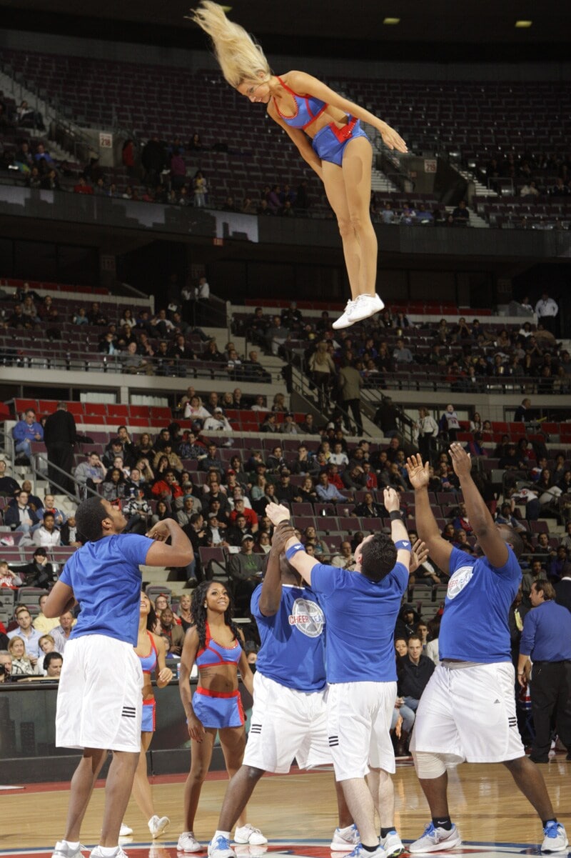 Cheer Team Photo Gallery | NBA.com