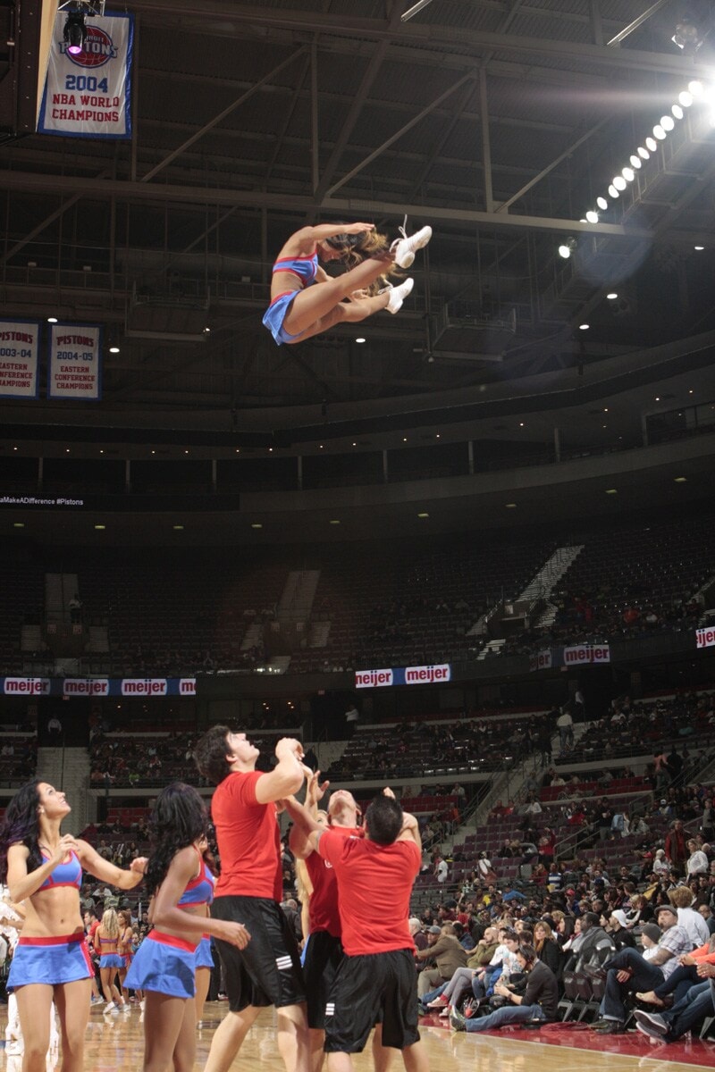 Cheer Team Photo Gallery | NBA.com