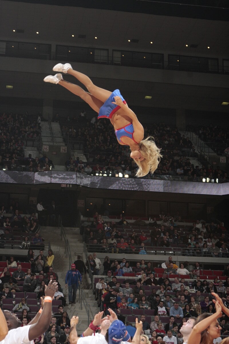Cheer Team Photo Gallery | NBA.com