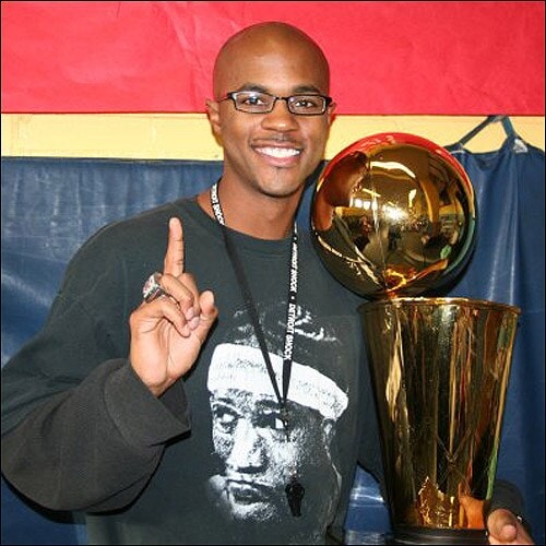 Year Round Hoops: Coach Aaron | Detroit Pistons