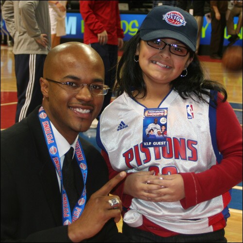 Year Round Hoops: Coach Aaron | Detroit Pistons