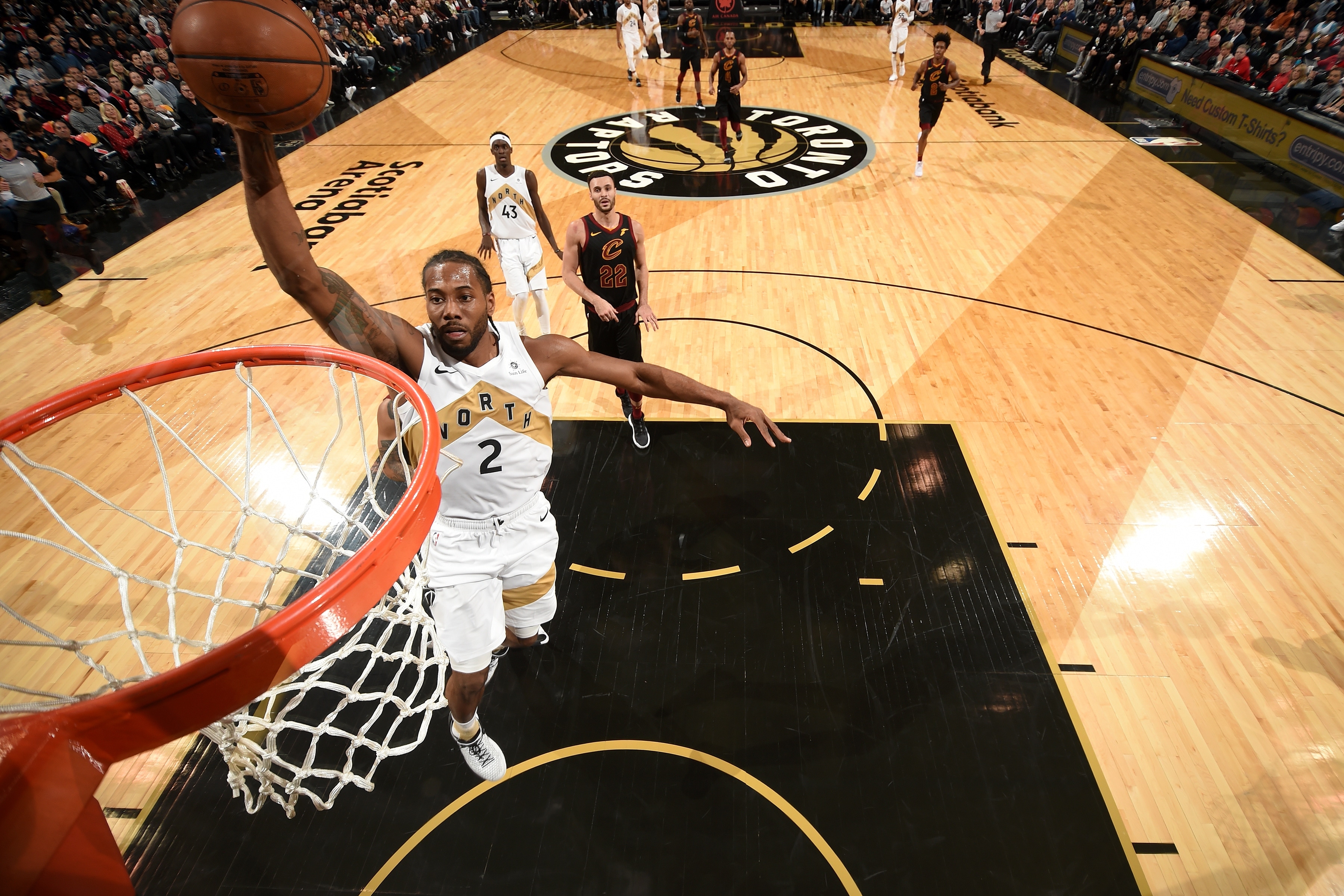 Kawhi Leonard Dunk On Serge Ibaka