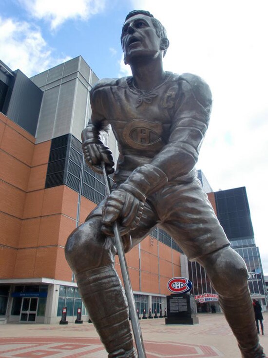Raptors At The Bell Centre - 10/22/10 - Eric Smith Photo Gallery | NBA.com