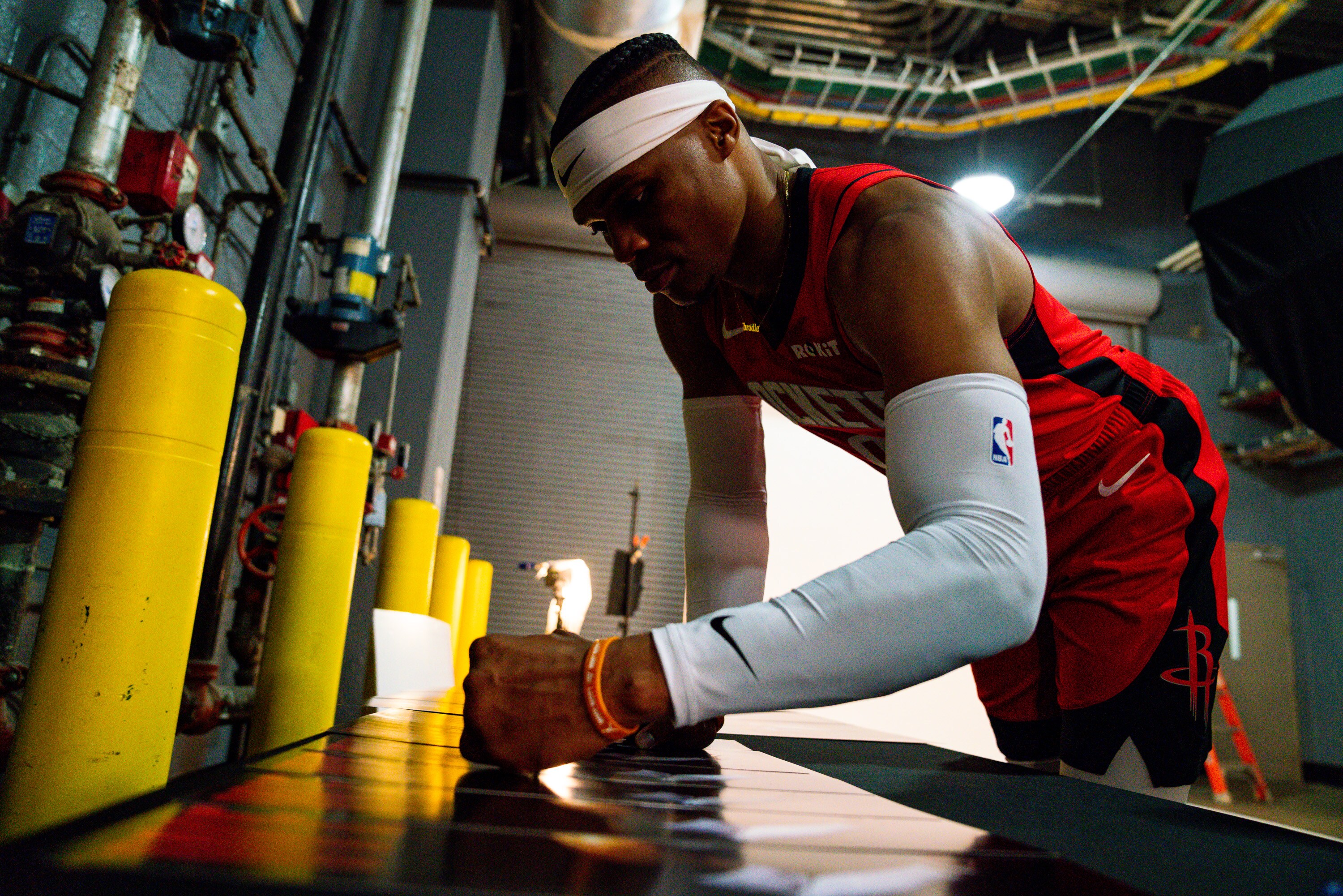 Photos: Westbrook Introduced Photo Gallery | NBA.com