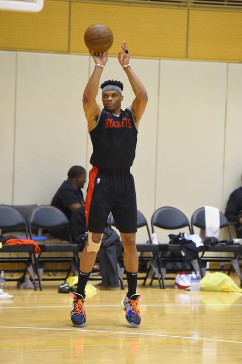 Practice in Tokyo - NBA Japan Games Photo Gallery | NBA.com
