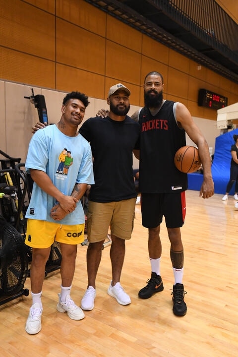 Practice in Tokyo - NBA Japan Games Photo Gallery | NBA.com