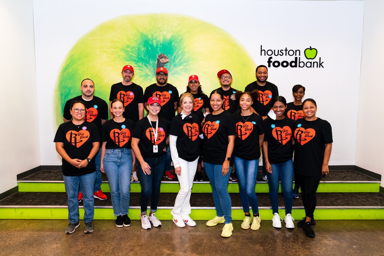 Rockets Staff Volunteer Day at Houston Food Bank | Houston Rockets