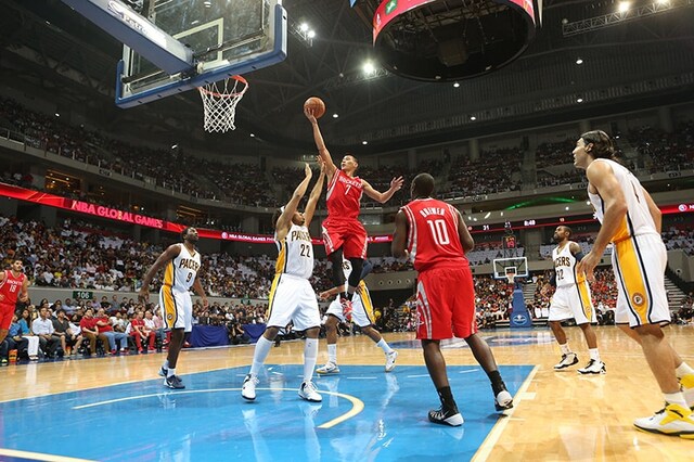 Rockets vs. Pacers in Manila Photo Gallery | NBA.com