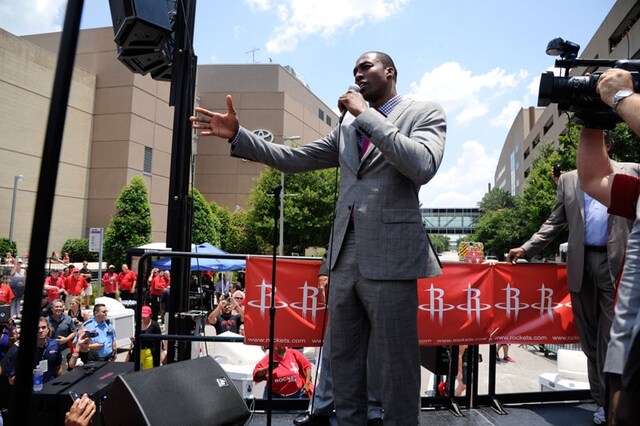 Dwight Howard Fan Rally Photo Gallery | NBA.com