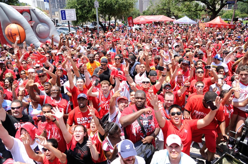 Dwight Howard Fan Rally Photo Gallery | NBA.com