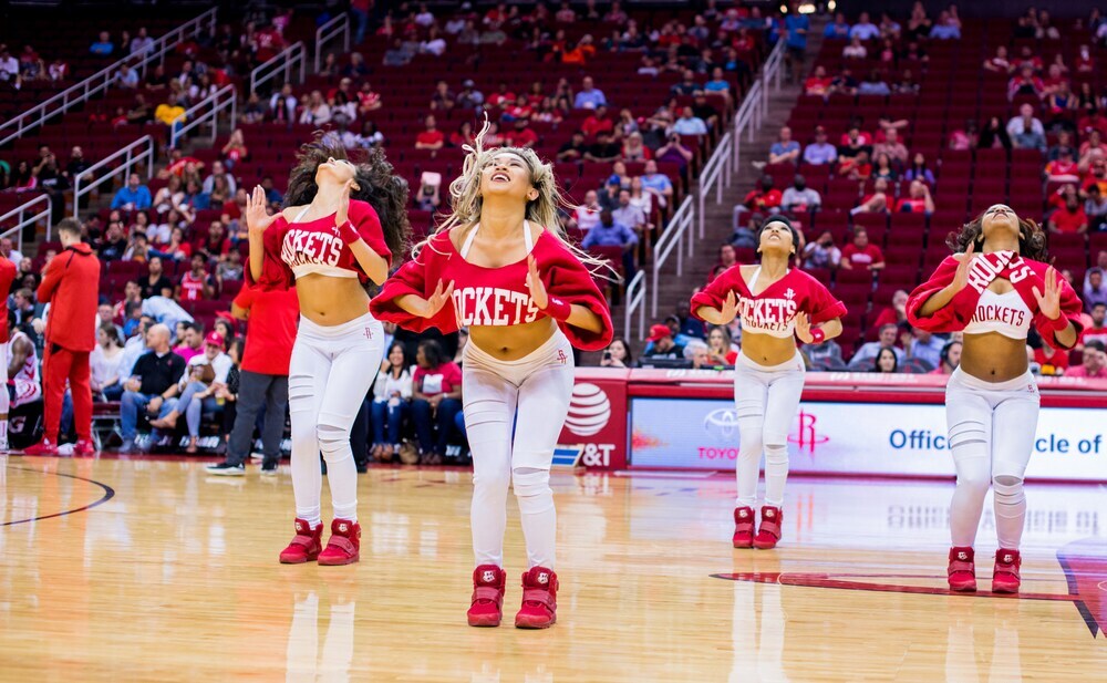 RPD Photos: 10-9-2018 vs Sharks Photo Gallery | NBA.com
