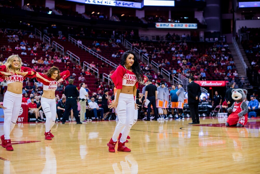 RPD Photos: 10-9-2018 vs Sharks Photo Gallery | NBA.com
