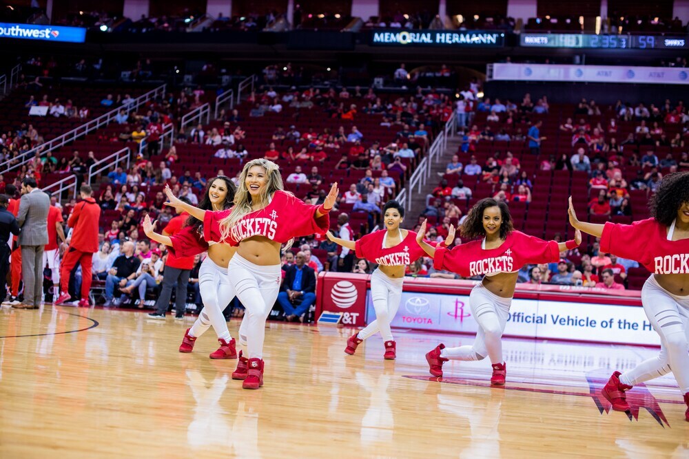 RPD Photos: 10-9-2018 vs Sharks Photo Gallery | NBA.com