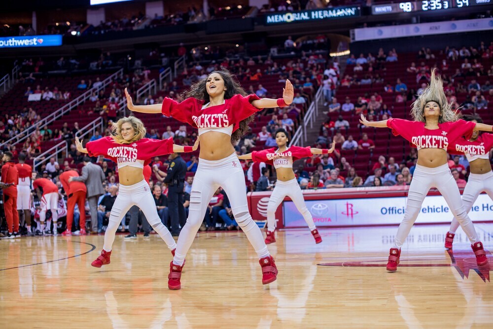 RPD Photos: 10-9-2018 vs Sharks Photo Gallery | NBA.com