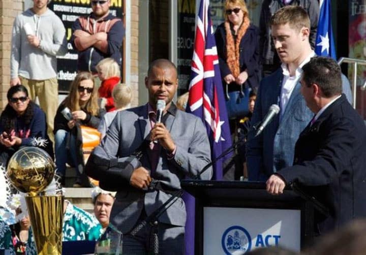 Aron and Patty with Larry in Canberra Photo Gallery | NBA.com