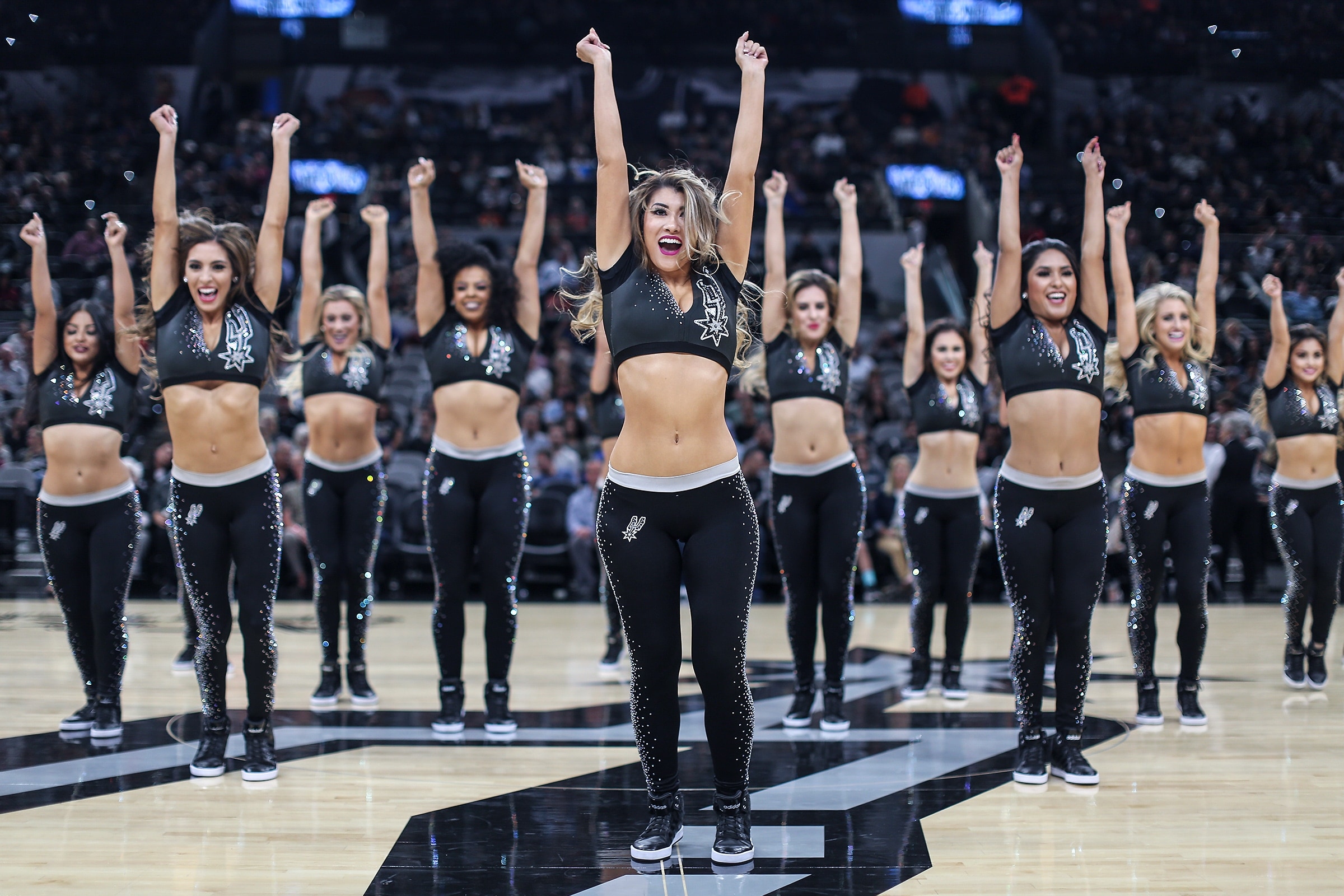 Silver Dancers: October Photo Gallery | NBA.com