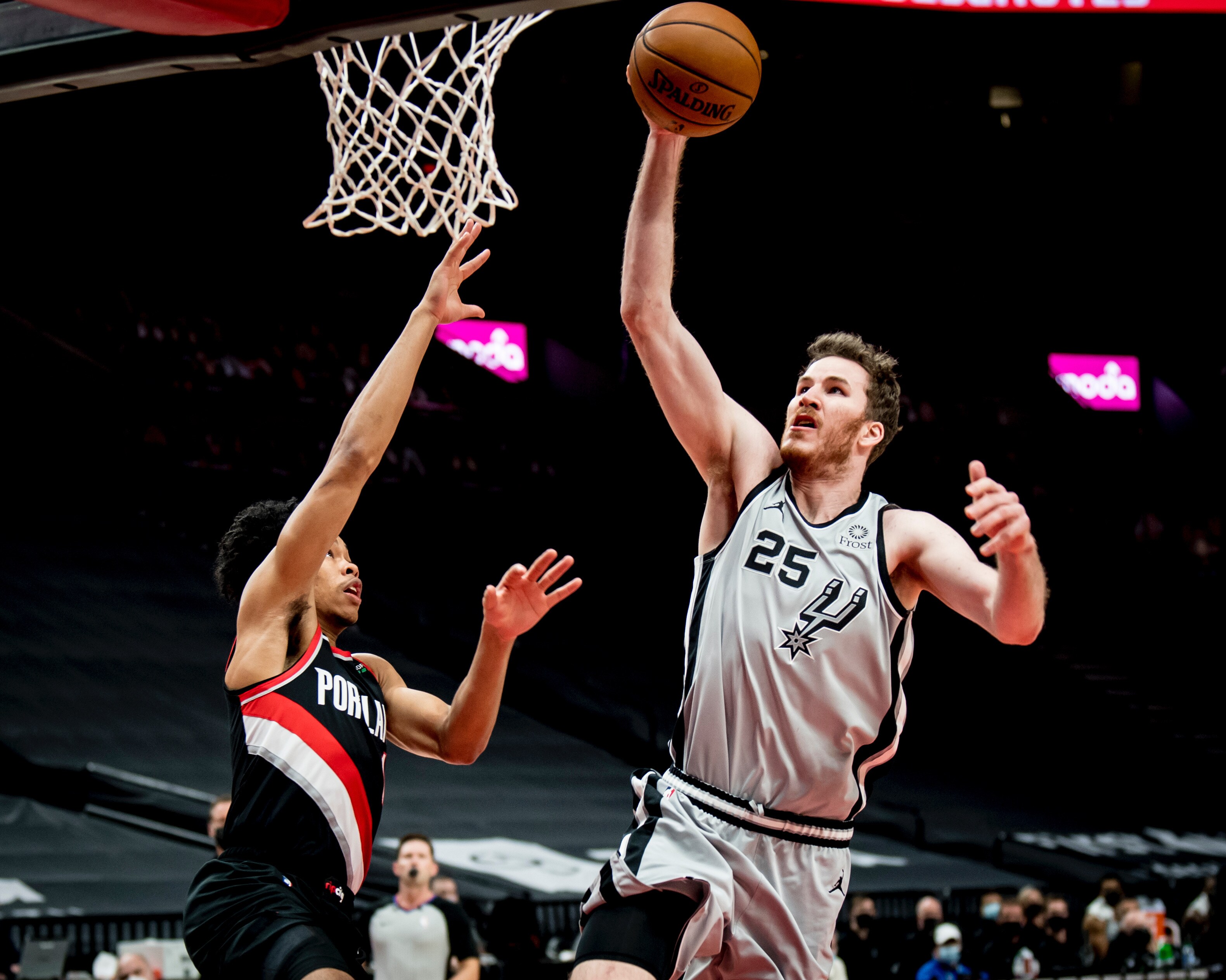 Photos: Spurs vs. Trail Blazers 1/18 Photo Gallery | NBA.com