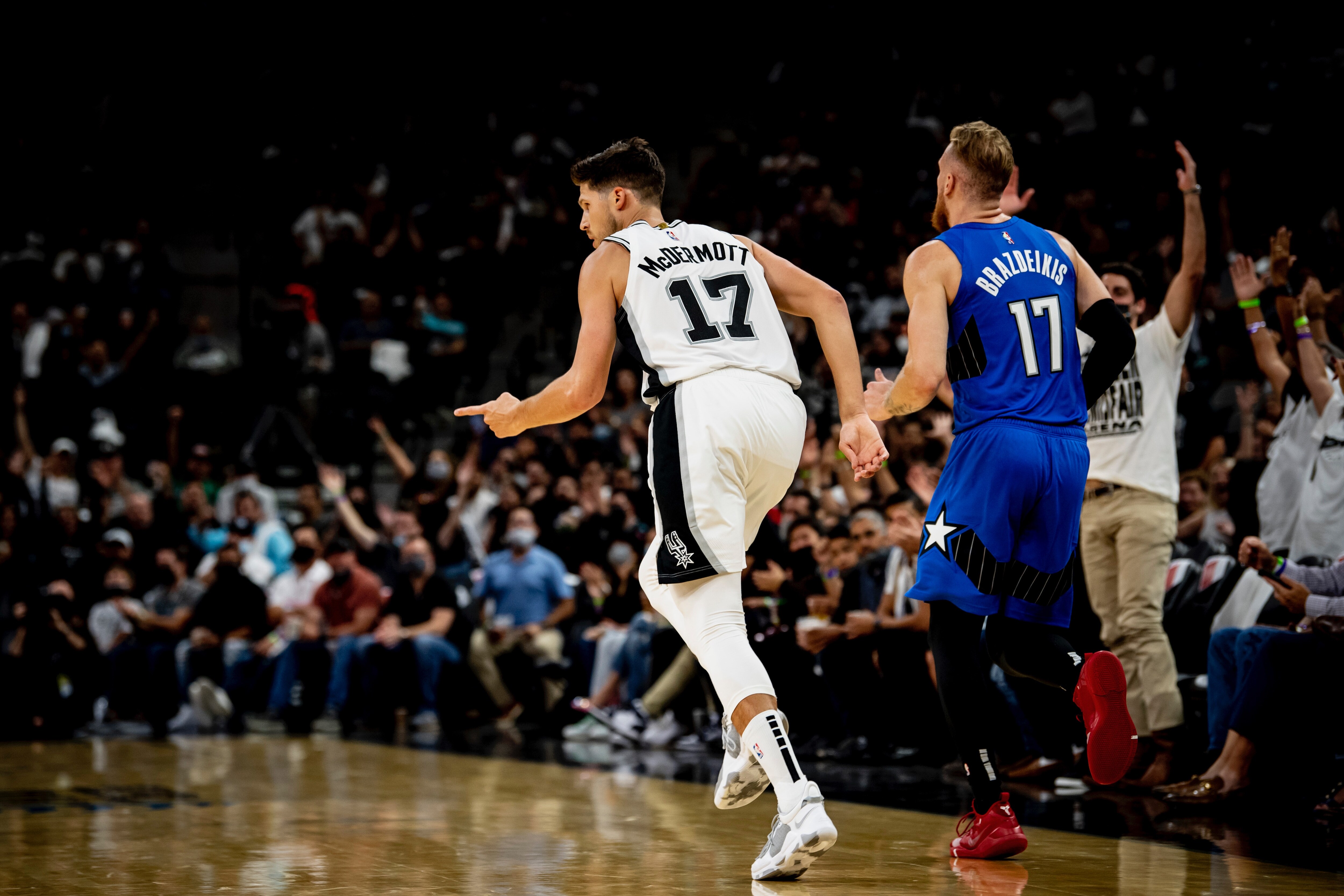 PHOTOS: SPURS VS. MAGIC 10/20 Photo Gallery | NBA.com