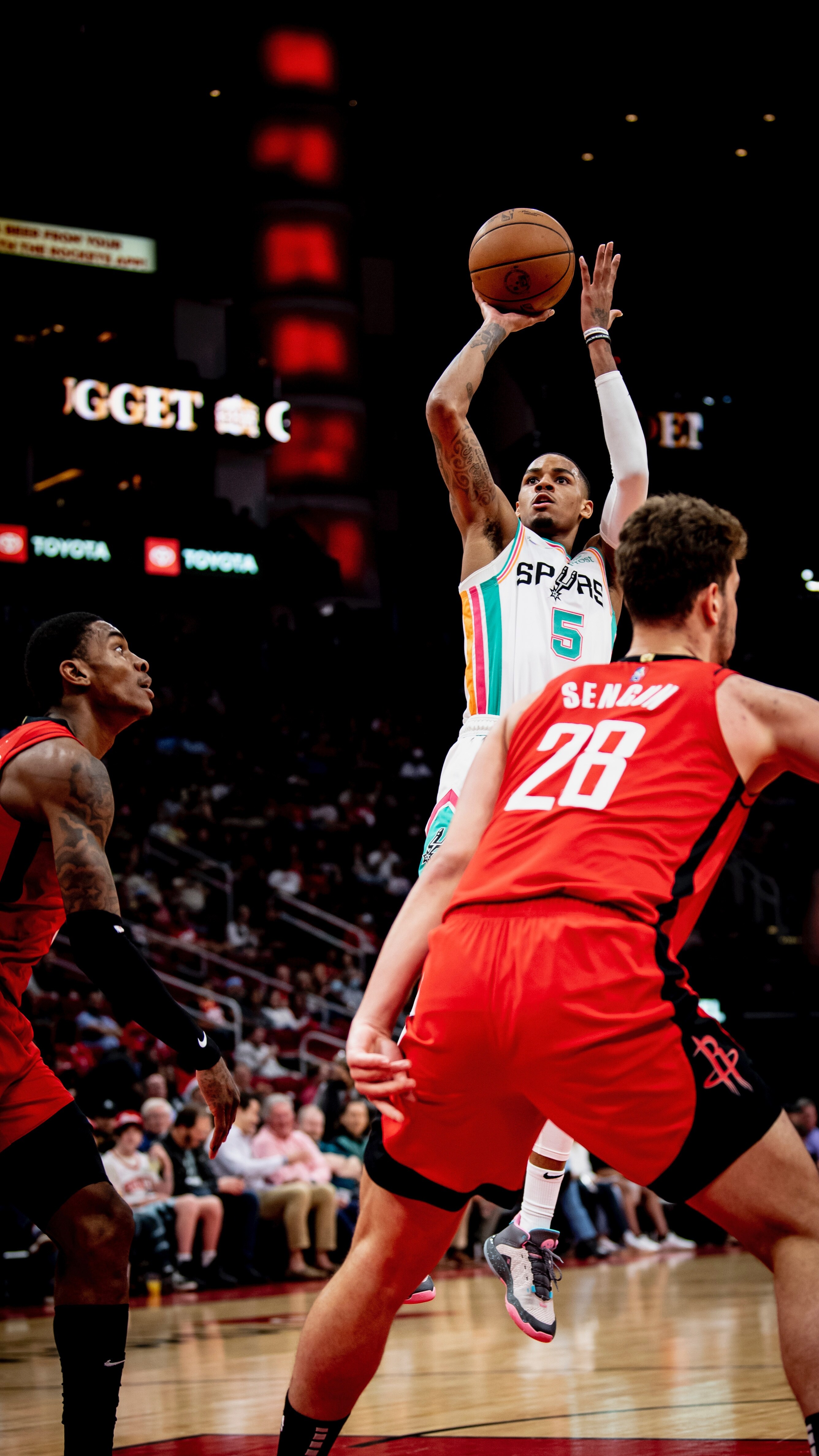 Photos: Spurs vs Rockets 3/28 Photo Gallery | NBA.com