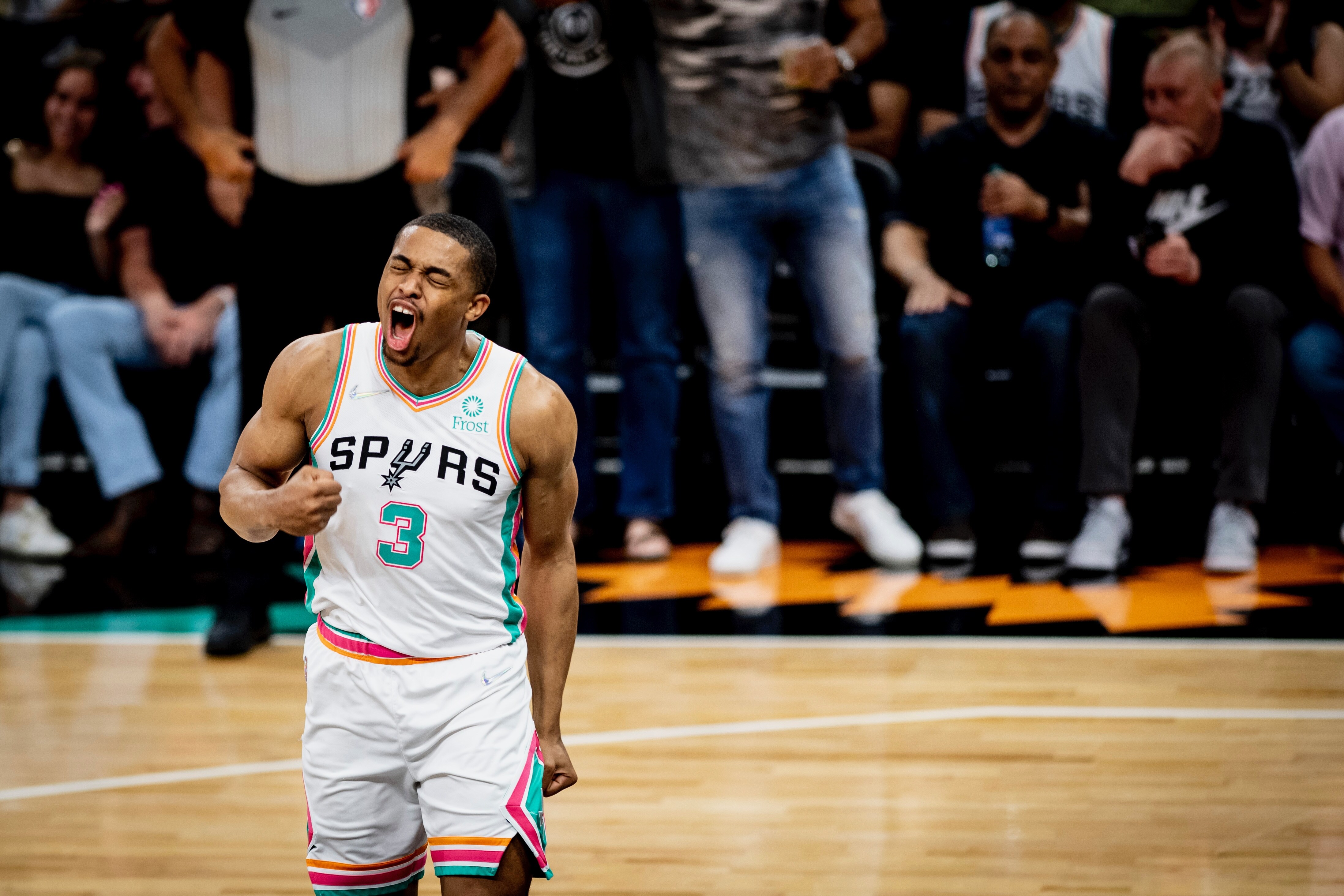 Photos: Spurs vs Trail Blazers 4/1 Photo Gallery | NBA.com