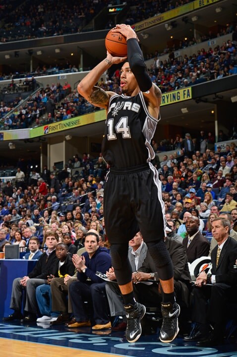 Spurs at Grizzlies - 12/30/14 Photo Gallery | NBA.com