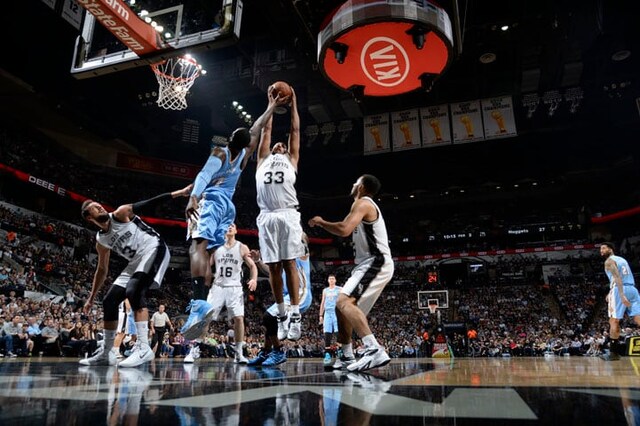 Spurs vs. Nuggets 4/3/15 Photo Gallery | NBA.com