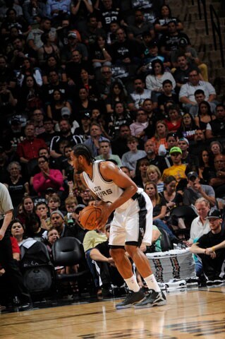 Spurs vs. Nuggets 4/3/15 Photo Gallery | NBA.com