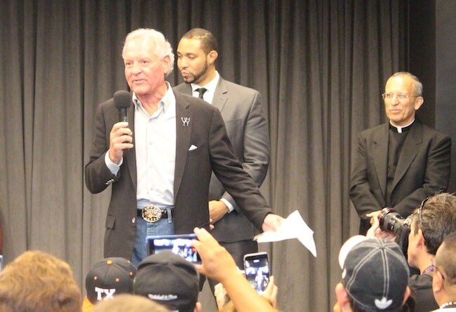 Peter Holt Joins Spurs Fans To Open The New AT&T Center | San Antonio Spurs