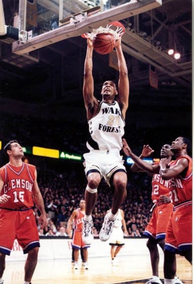 Tim Duncan and Marc Blucas Photo Gallery | NBA.com