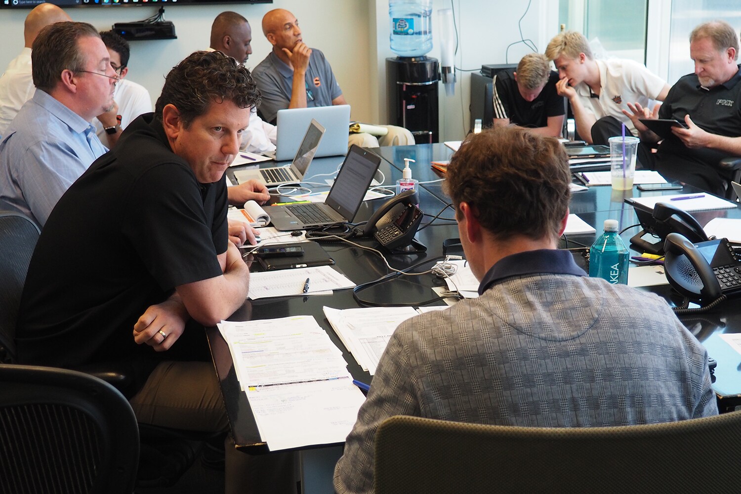 2017 Suns Draft War Room | Phoenix Suns